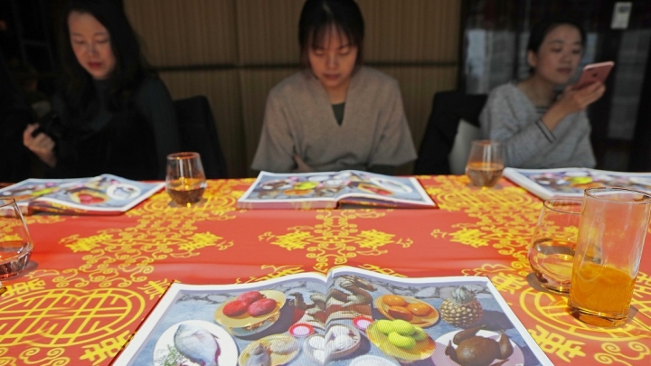 Restaurant with 3D technology opens in Shanghai - China Plus