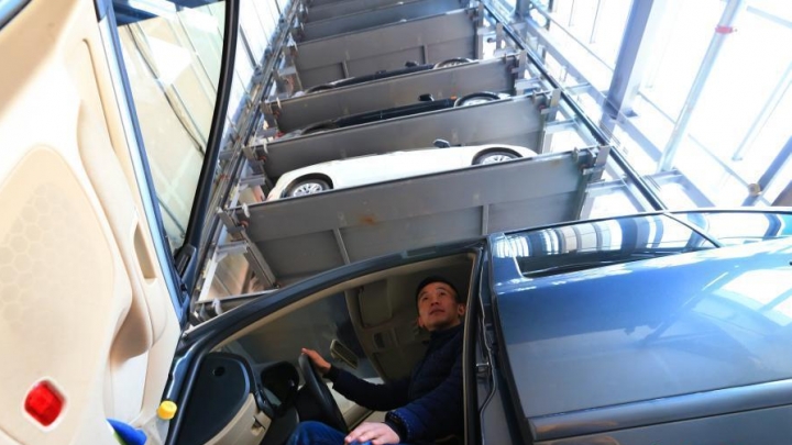 Stacked car parks provide lots of parking with minimal land use - China ...
