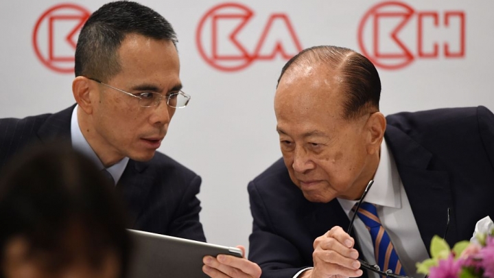 Li Ka-shing retires and passes his business empire to elder son - China ...