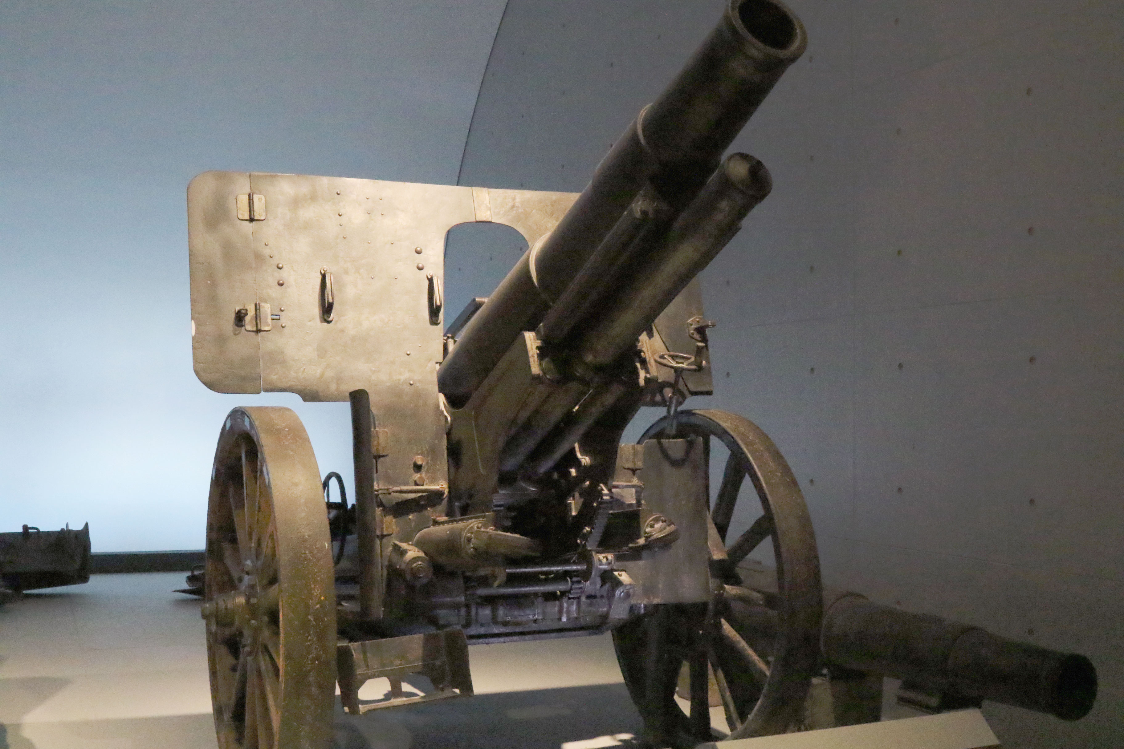 Review of PLA's history through items displayed at military museum ...