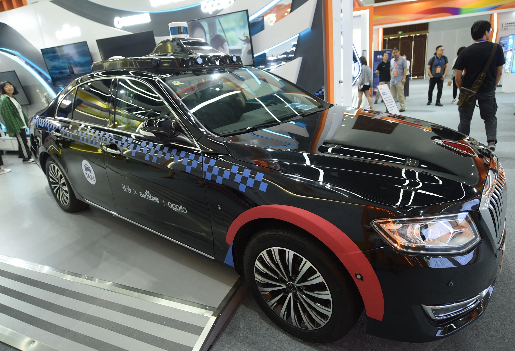 China's first advanced autonomous vehicle on show in Hangzhou - China Plus