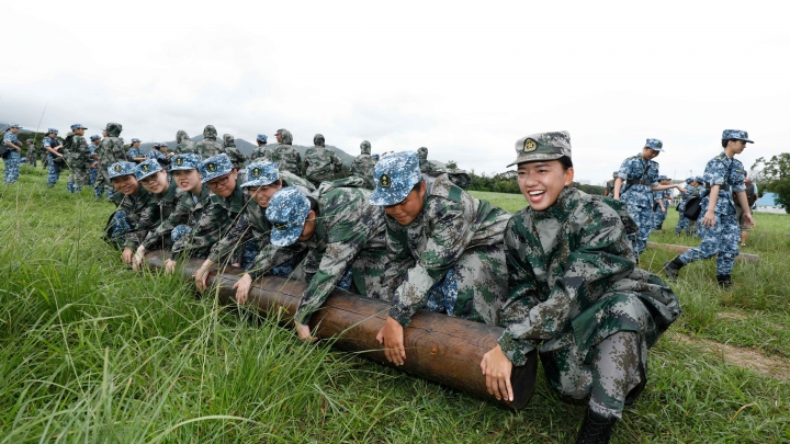 200 HK students graduate from PLA military training camp - China Plus