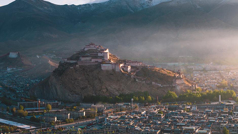 Festung Gyangze im Morgenlicht